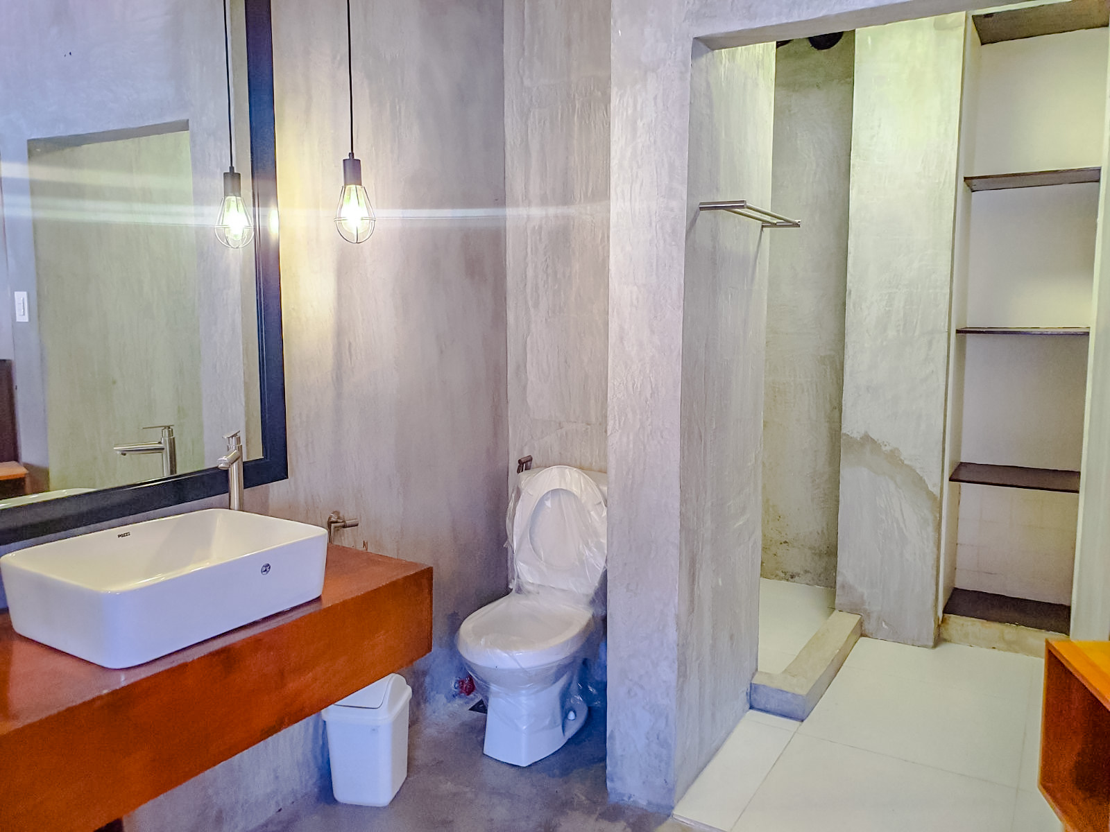 2 BR Condo at Yulo Plaza Townhomes, Makati For Rent – DealSeeker ...