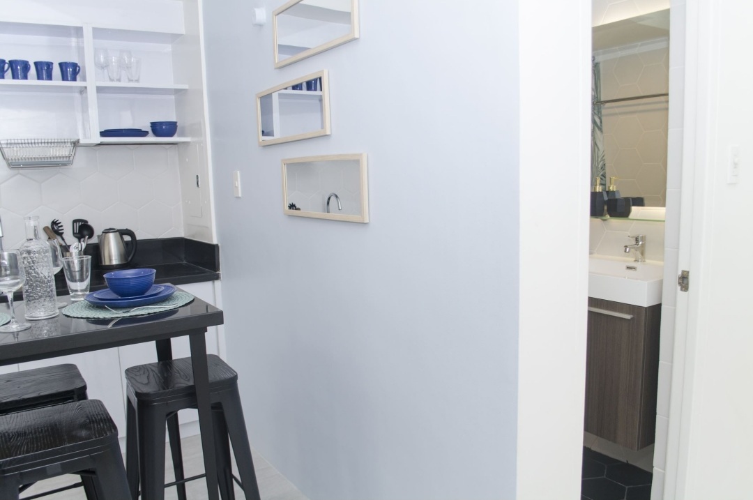 Studio at Perla Mansion, Legazpi Village, Makati For Rent – DealSeeker ...