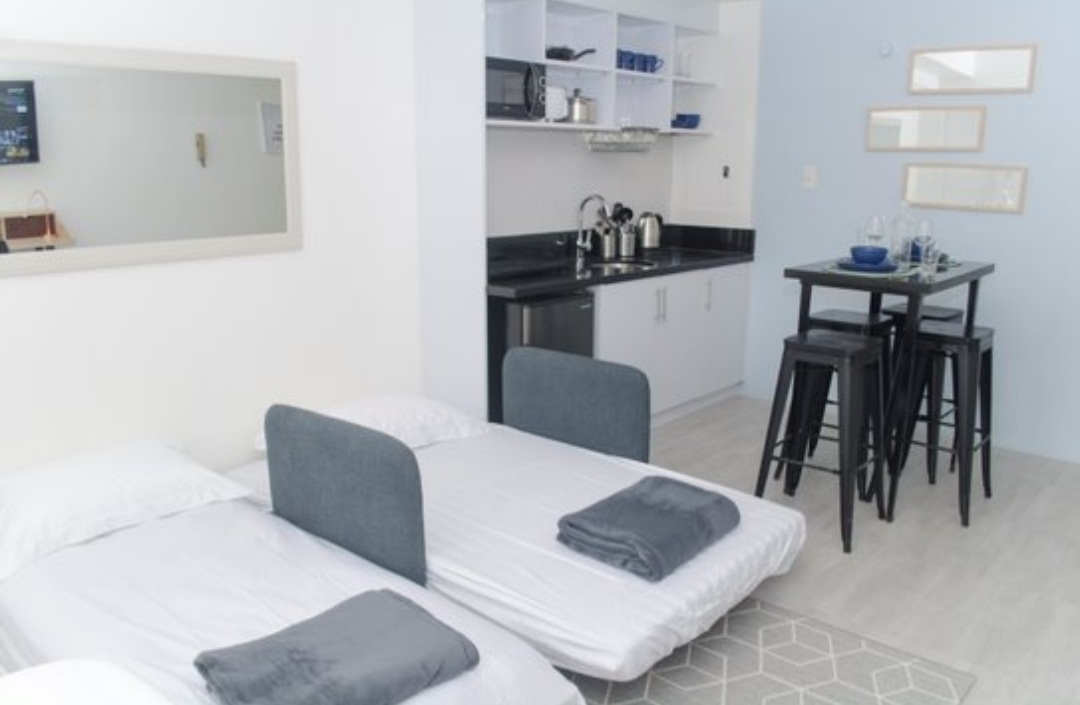 Studio at Perla Mansion, Legazpi Village, Makati For Rent – DealSeeker ...